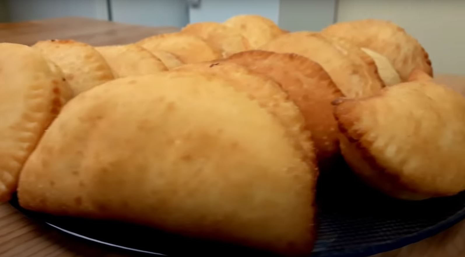 Pastel Chinês – aprenda a fazer em casa esse delicioso salgado ...